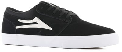 Top 10 Wide Skate Shoes | A Guide for Skaters WIth Wide Feet | Tactics